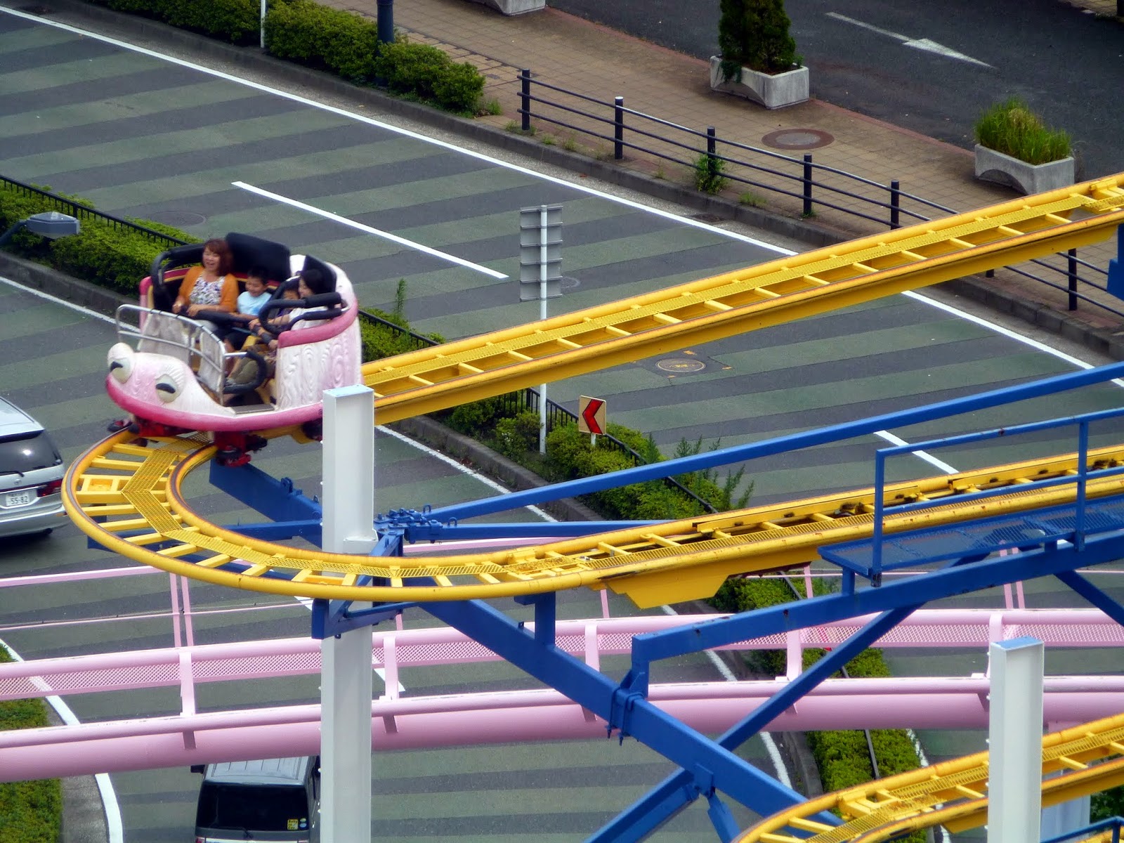 Chaos and Kanji: Yokohama Cosmo World from the Ferris Wheel