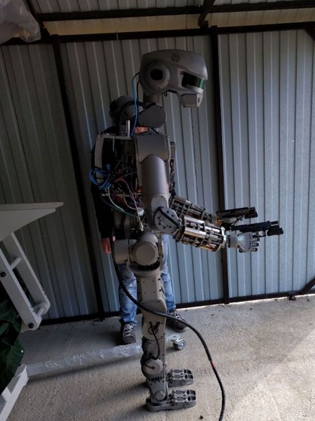 Hla Oo's Blog: Russian Terminators: Putin’s Robot Soldiers