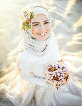 35+ Contoh Pantun Karmina dan Pantun Talibun - Klak Klik Bermutu