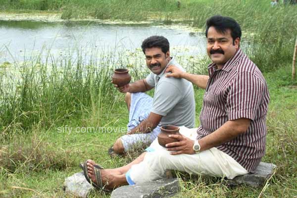 "Snehaveedu" on the stills....... - Mollywood Frames | Malayalam Movies ...