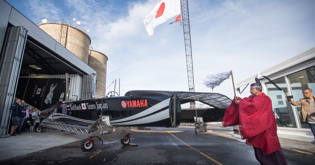 AC50 / SoftBank Team Japan Launches America's Cup Class Boat to Win ...