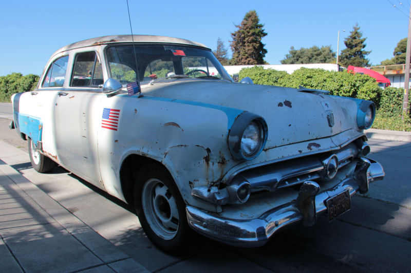 California Streets: Oakland Street Sighting - 1954 Ford Mainline Fordor ...