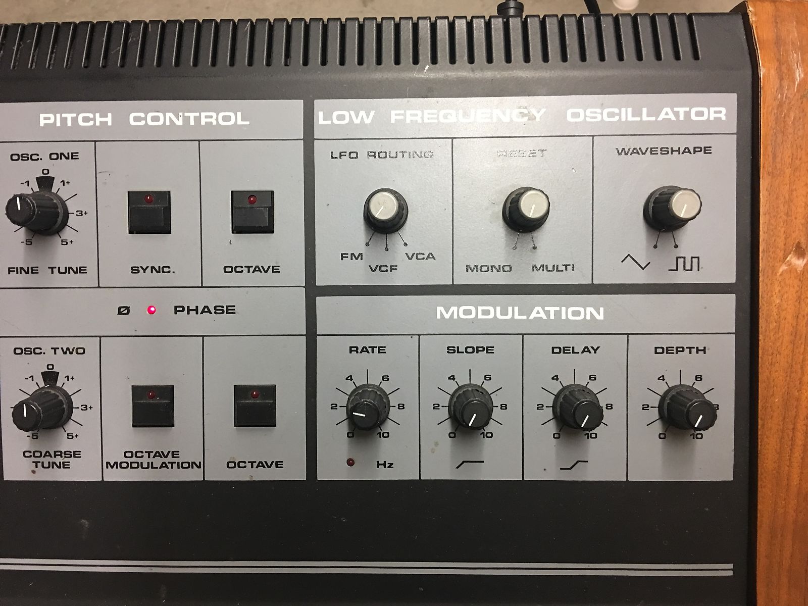 MATRIXSYNTH: 1982 Crumar Stratus
