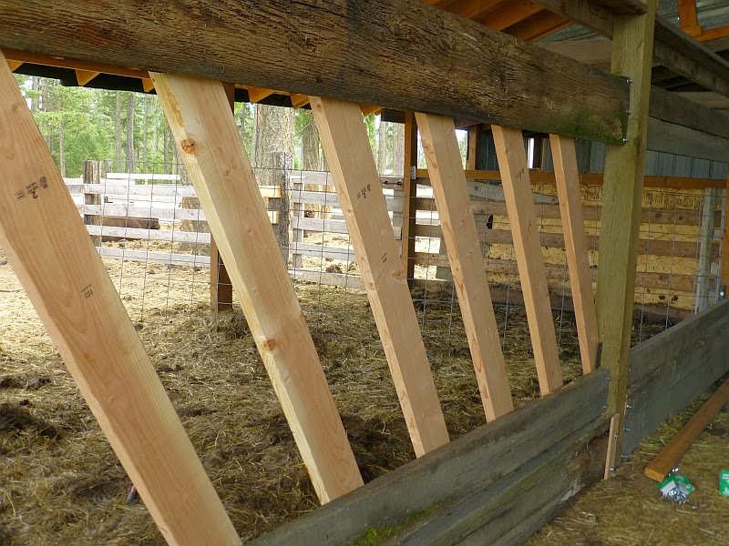 Rural Revolution: Building feed boxes