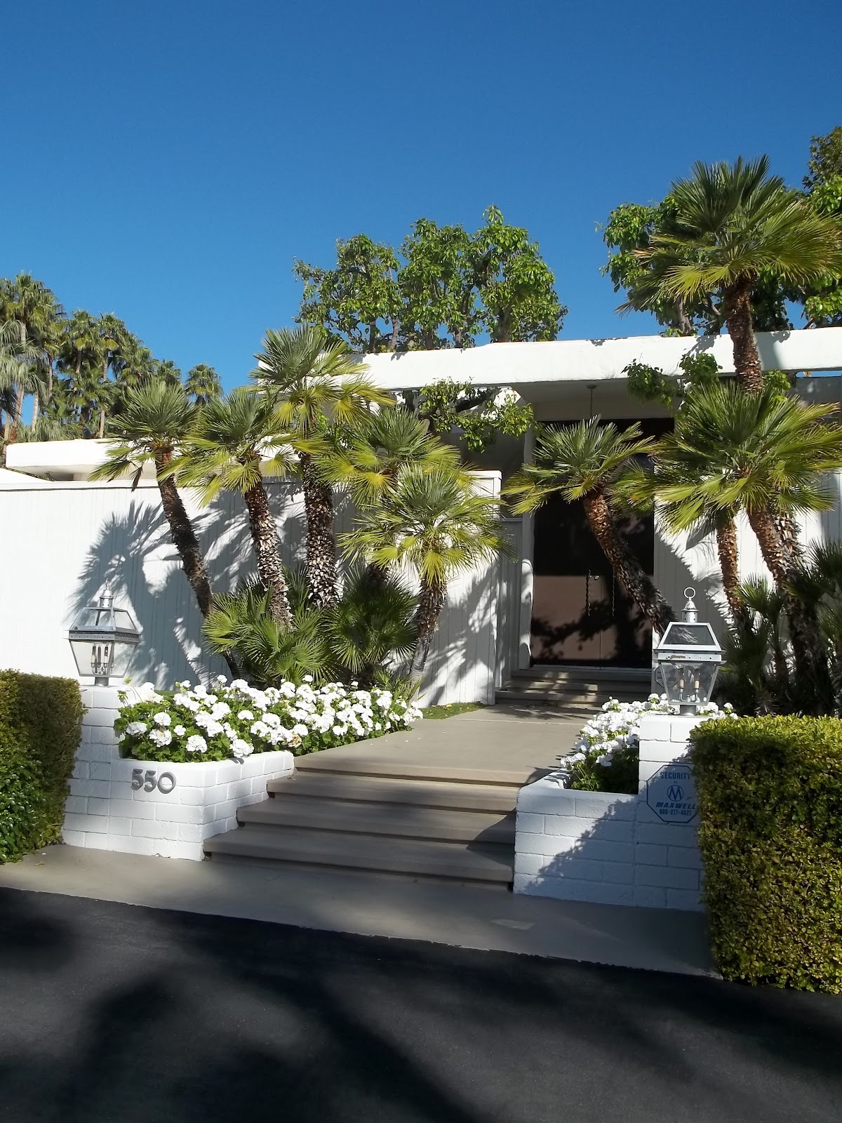 Goldie Hawn Kurt Russell Ranch - keywords HERE