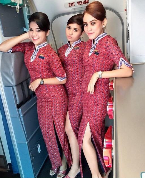 Model Baju Pramugari Terbaru 2016 yang Stylish dan Elegan