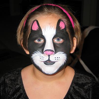 ~~saYA SayAng GeOmAtIkA CoLLaGe~~: ~~MakeUP FaunA~~