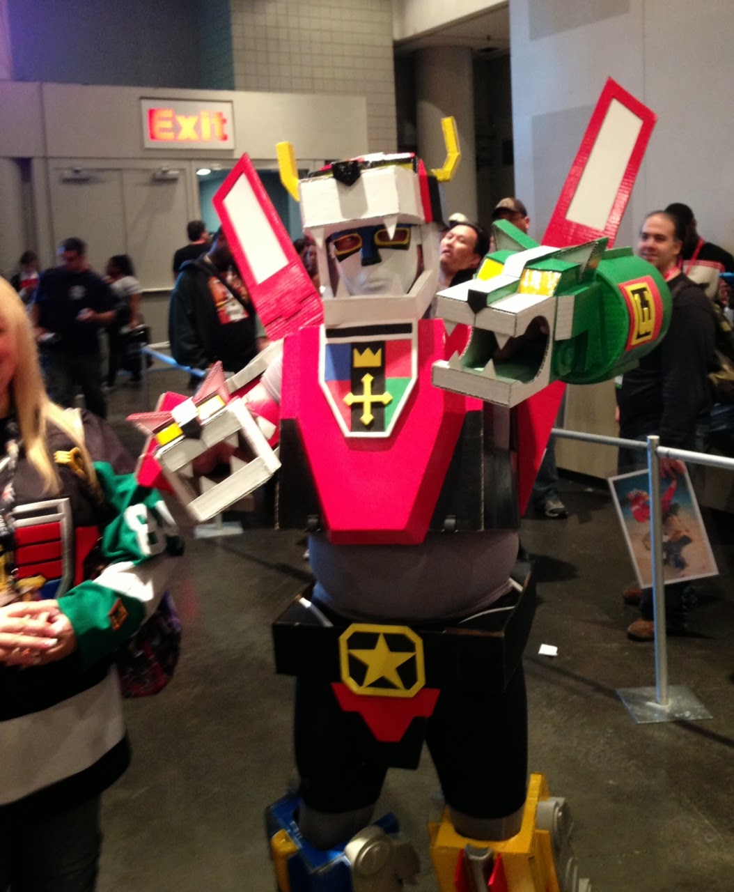 Sun pours down like honey: In lieu of Sunday Quote ...Comic Con!