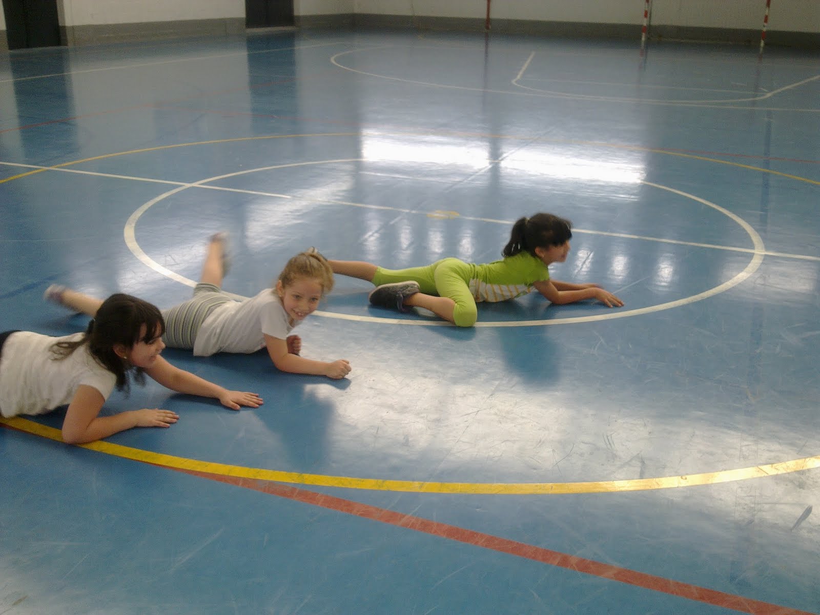 MONTE ANAOR AL DIA: IMITANDO ANIMALES