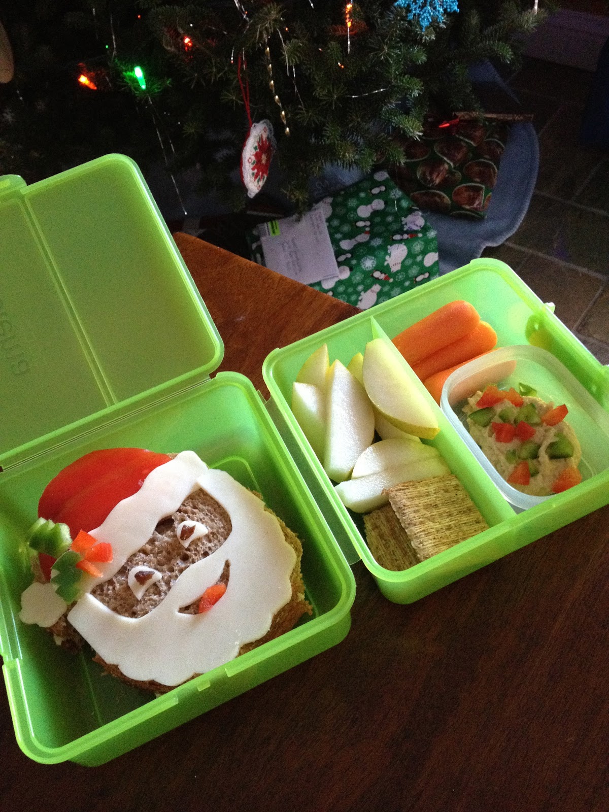 WonderToast: Making Food SUPER Fun!: Santa Lunch