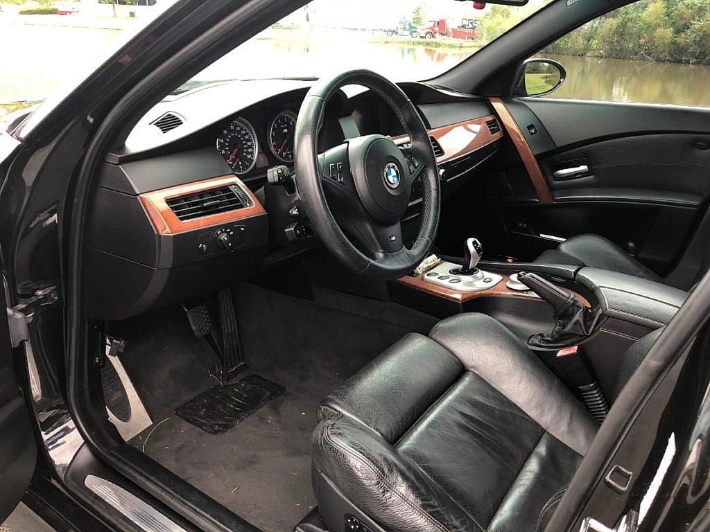 V10 SMG: 2006 BMW M5 E60 - DailyTurismo