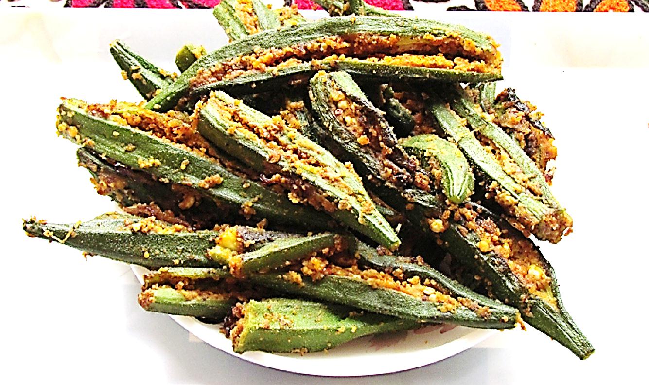 With Love from Mom's Kitchen: Bhari Bhindi /भरी भिंडी (Stuffed Okra)