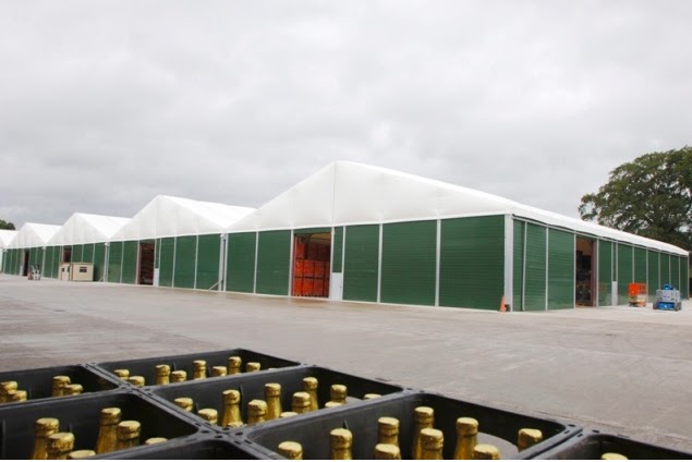 Spaciotempo: Temporary buildings