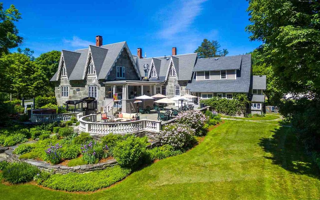 Sweet House Dreams: Glimmerstone Mansion, 1847 Stone Gothic Revival ...