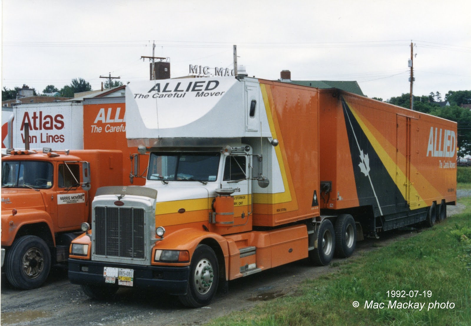 Truckfax: How about some dromedary boxes