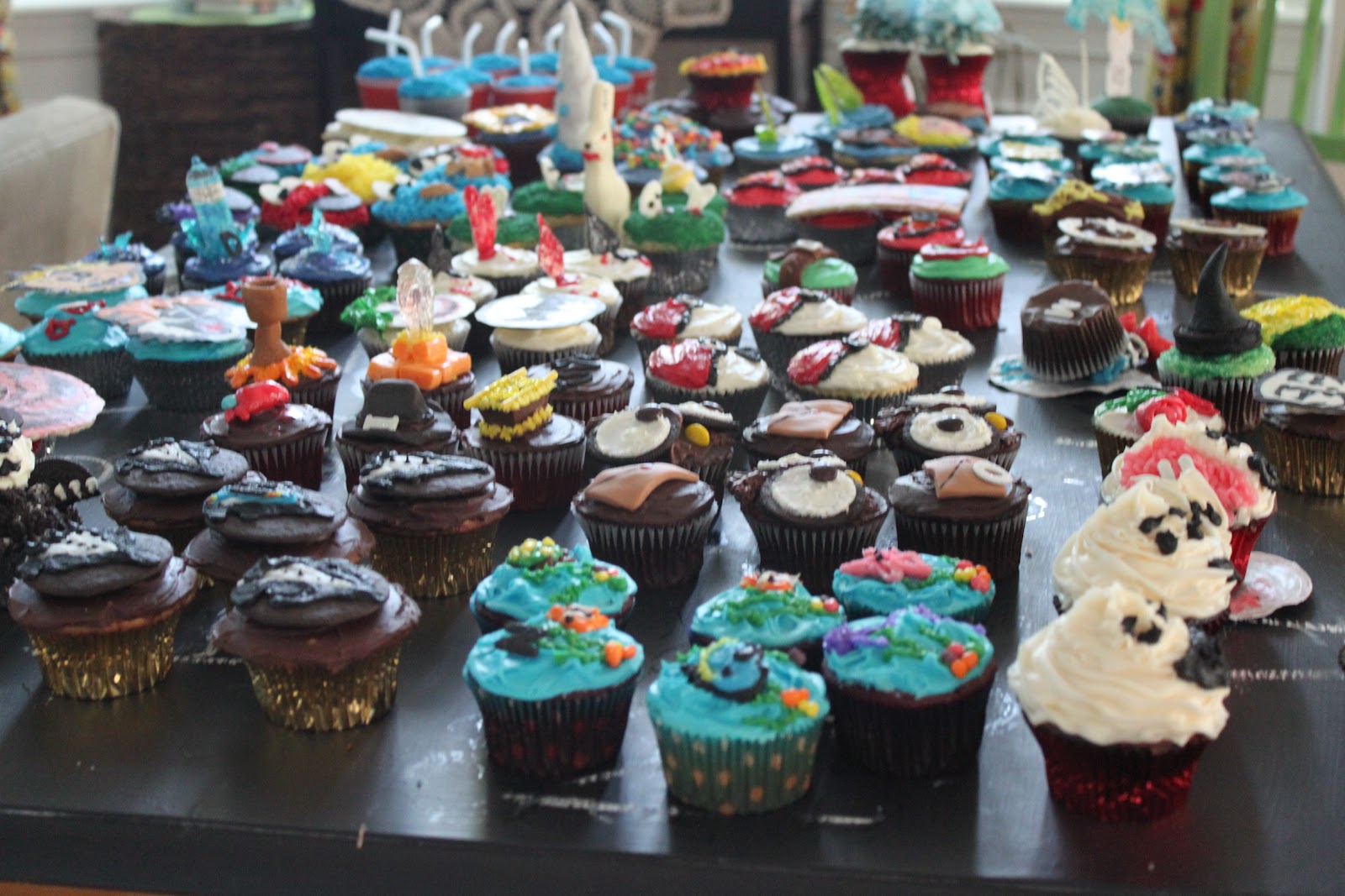 Clutzy Cooking: The Cupcake Project is a Wrap! Plus, Wow, I'm a Wife ...