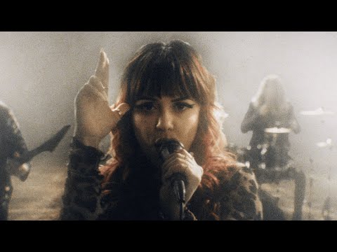 Kristen Marie, Izzy Johnson: Conquer Divide - Chemicals