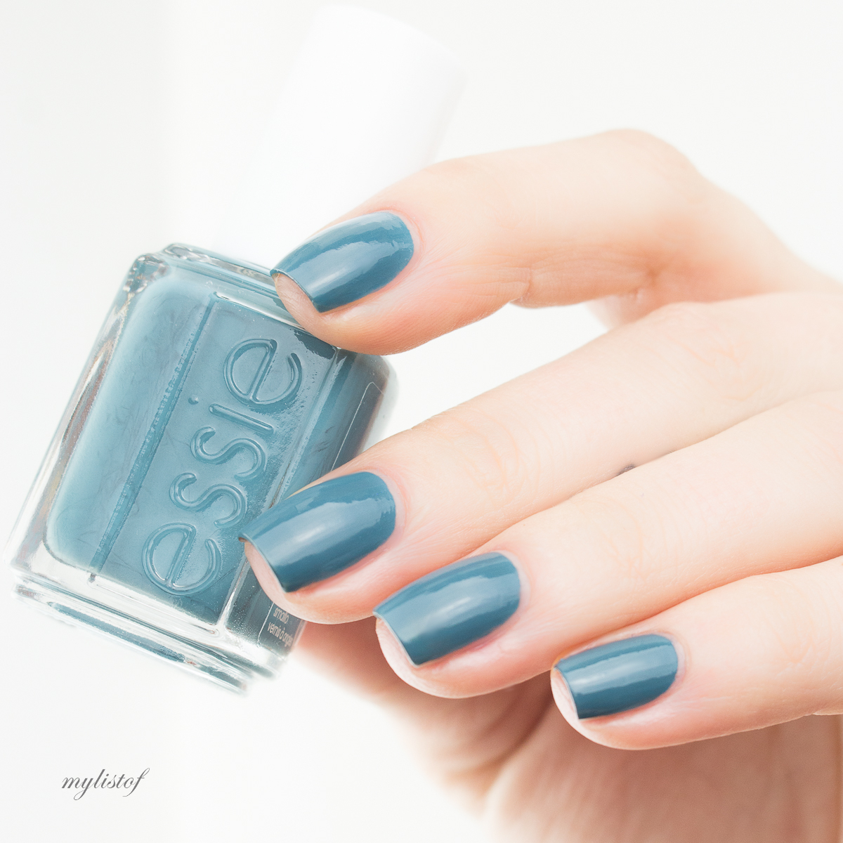 My List Of ....: Essie Pool Side Service