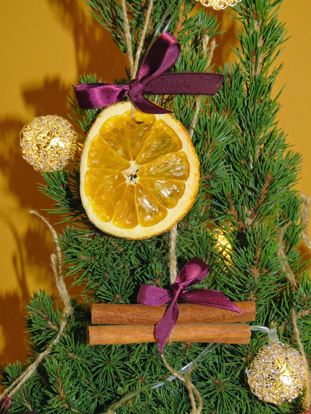 just saying ...: Cinnamon Stick Christmas Tree Decorations ...