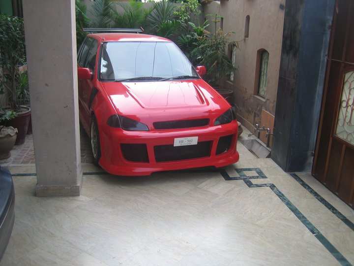 Riders Meeting: Modified Suzuki Cultus 2011 in Red and Black Color