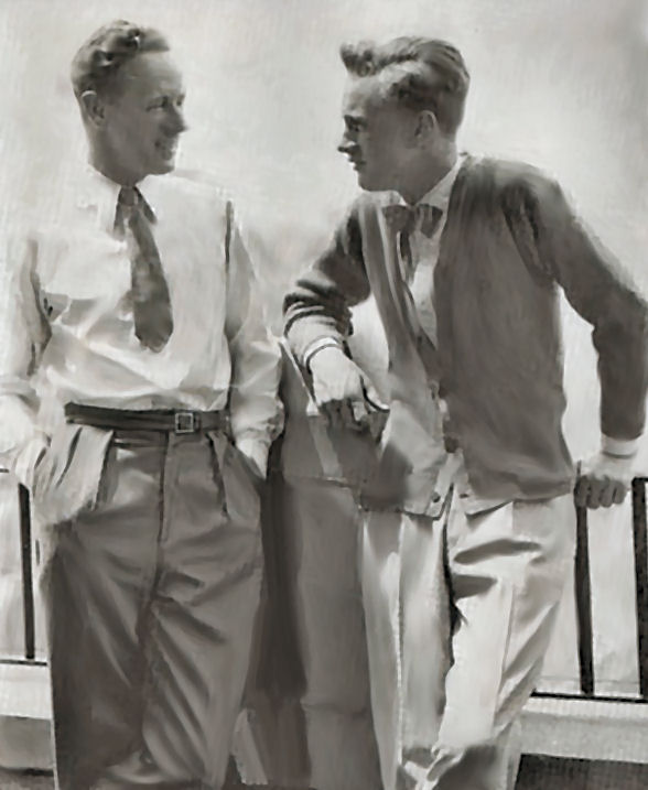 Leslie Howard: With Family - Photos