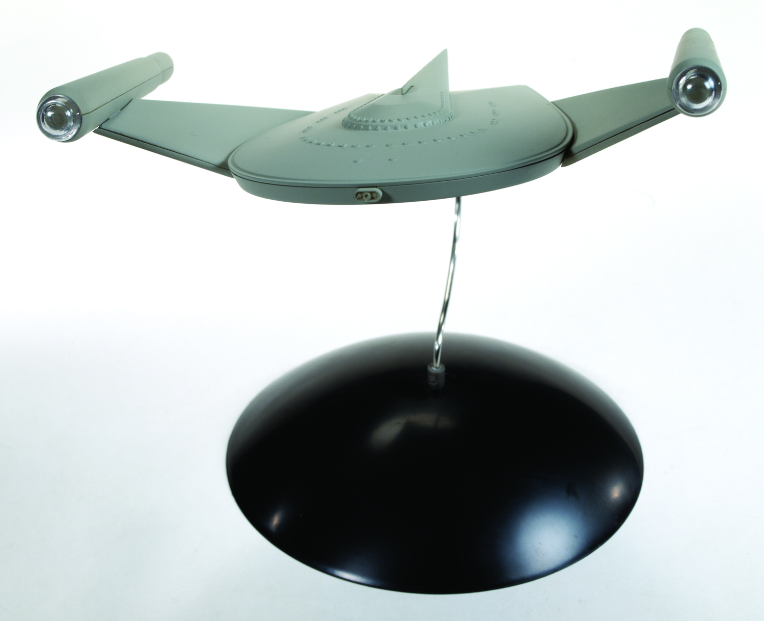 The Trek Collective: Romulan Bird of Prey model kit