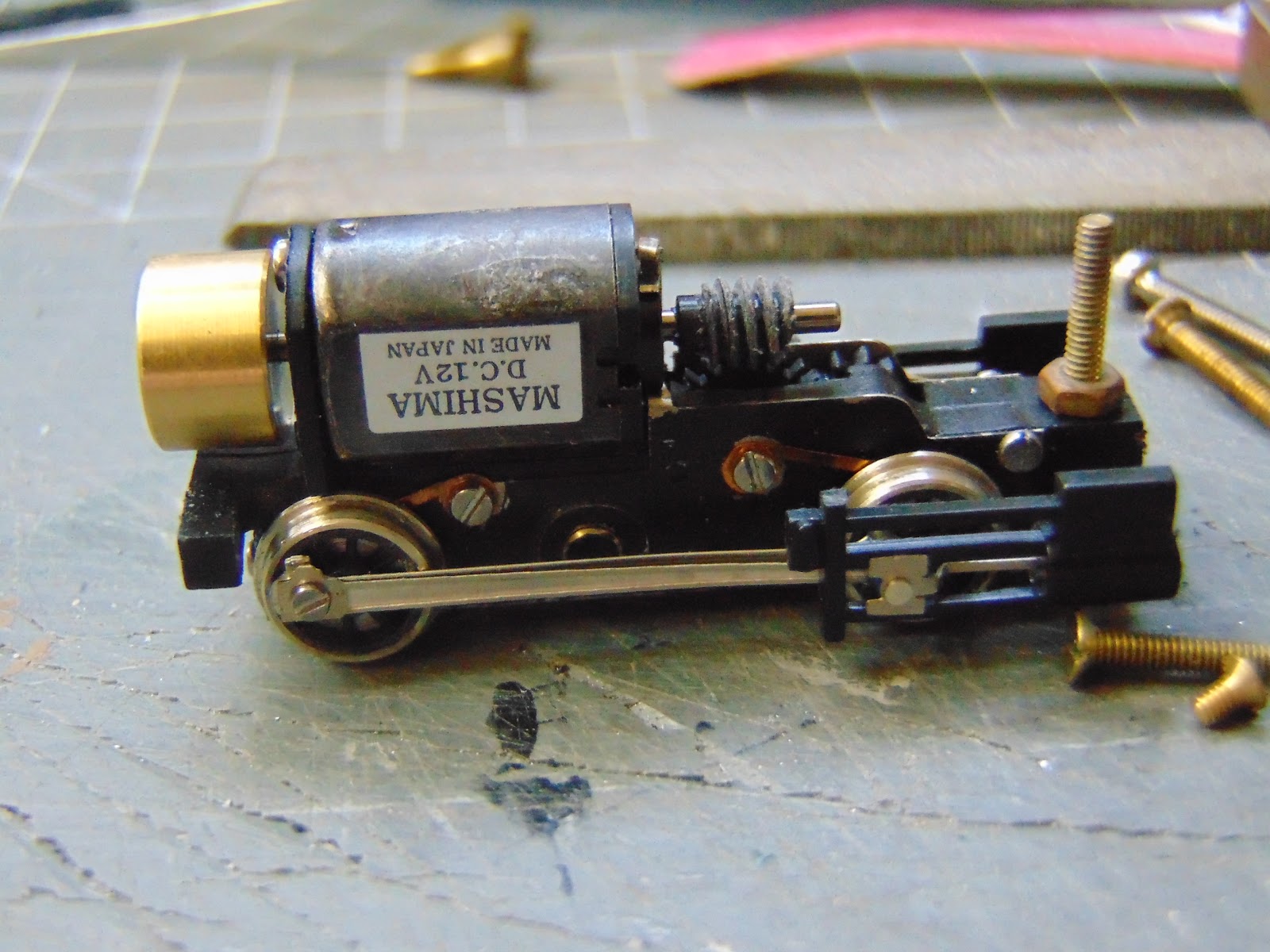 Dorset Railway Modelling: 009 Dolgoch kit and chassis.