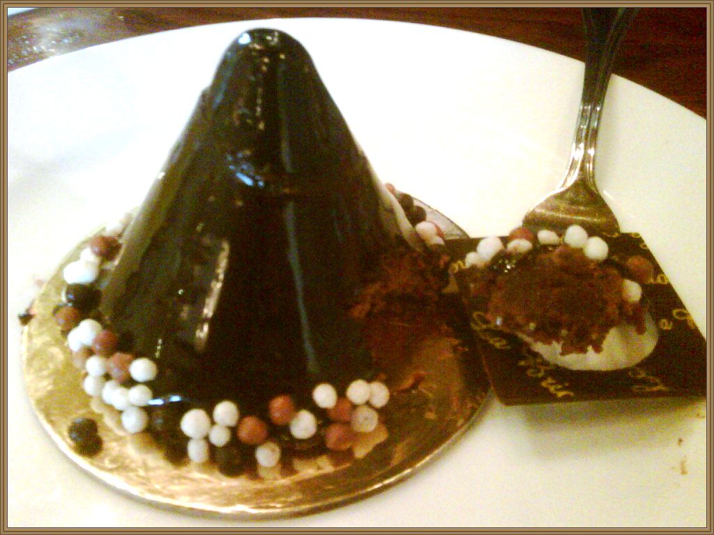 I Love "FOOD": Another Classic Cafe La Brioche