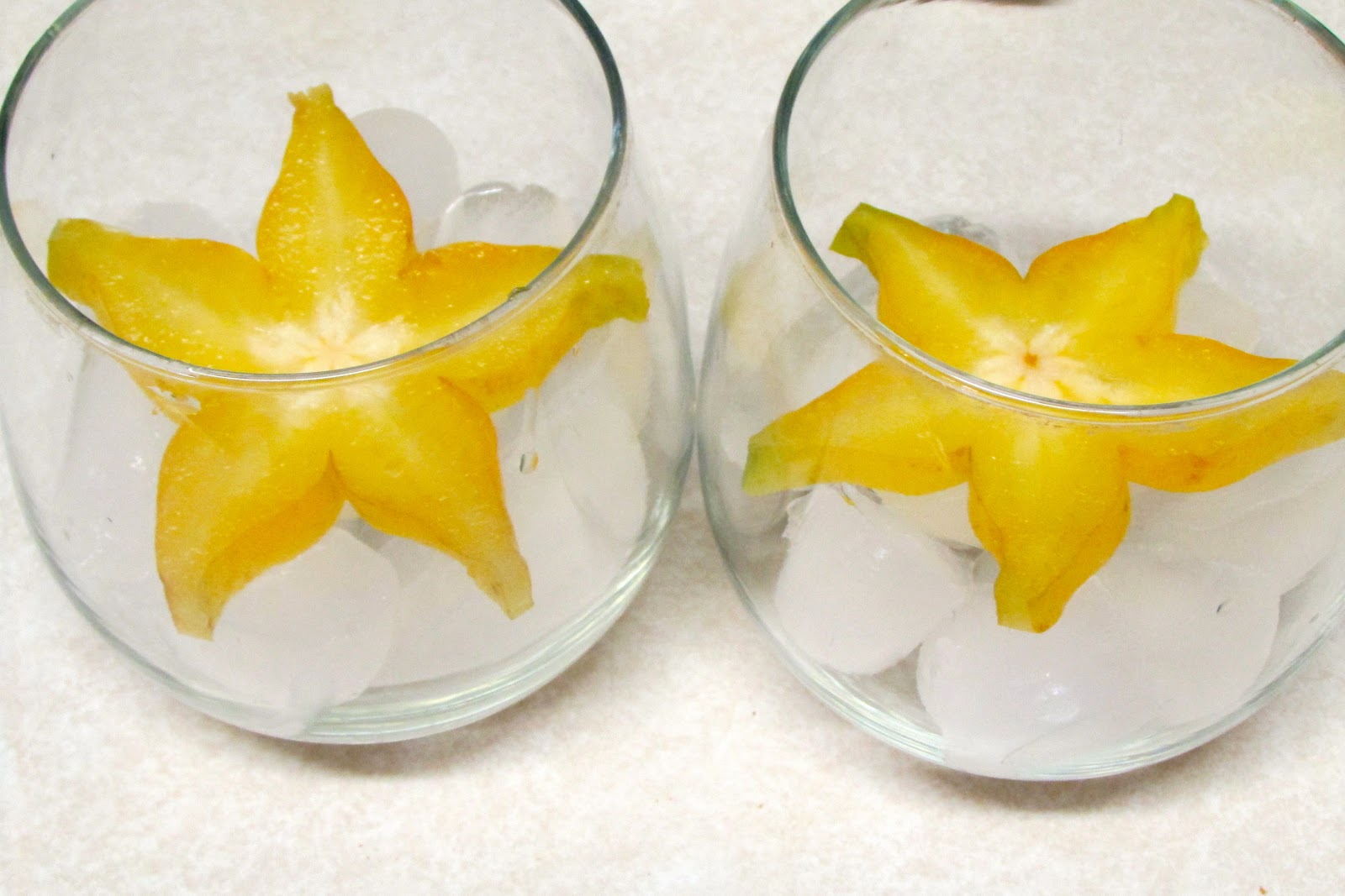 The Mellow Mallow: ~~~~Starfruit Cocktail~~~~