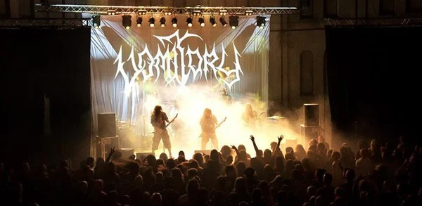 Facebook Twitter Google+ StumbleUpon Digg Pinterest LinkedIn