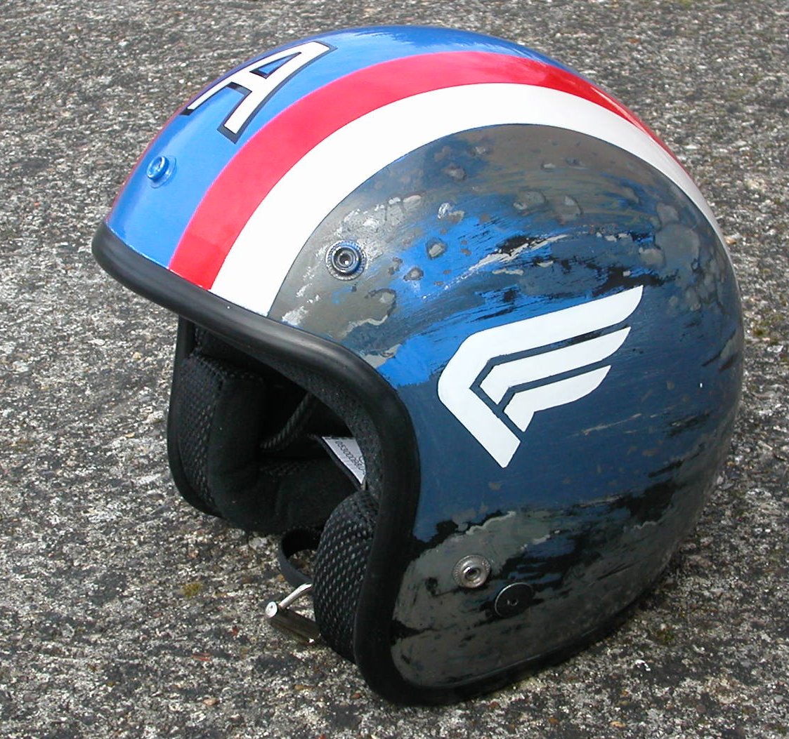 Renax Motorbike corner: Captain America motorbike helmet casque 90 euros
