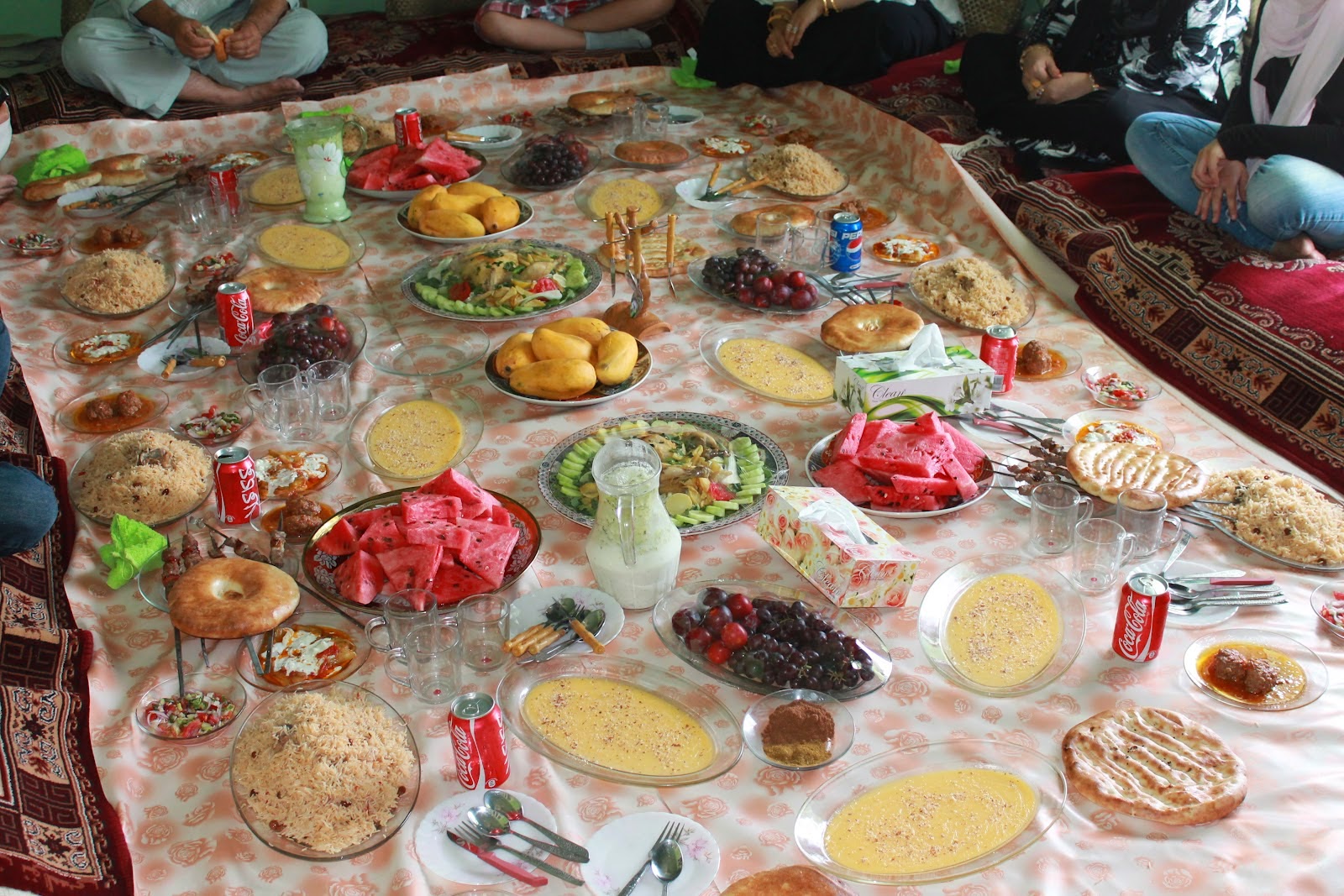 SriBees Random Ramblings: Day 13 - Afghan Dastarkhan!