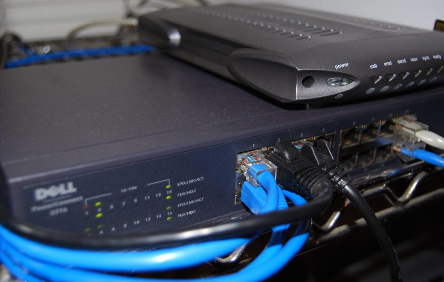 Perbedaan Internet dan Intranet