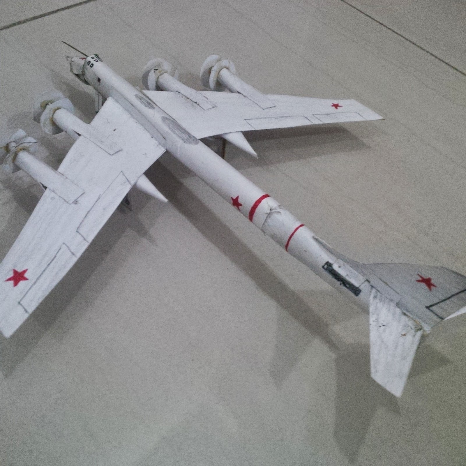 PAPERCRAFT: TU 95 Bear