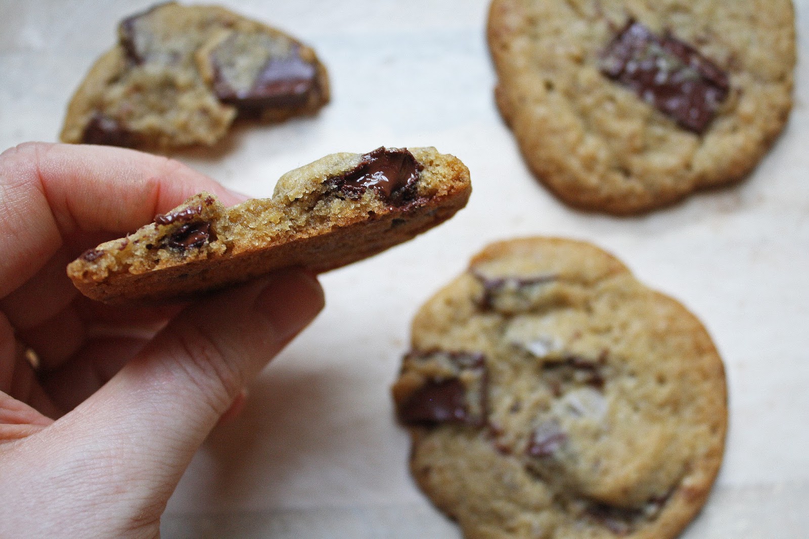salt & zest: Tahini Chocolate Chunk Cookies (with Rye Flour)