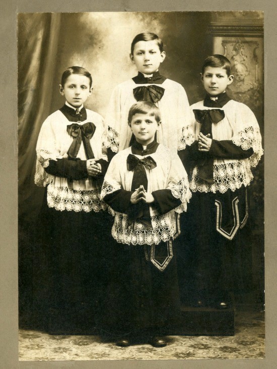 Modern Medievalism: More than boys; why men are needed to serve the altar