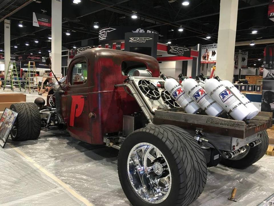 MUSCLE CAR COLLECTION : Six-pack Dodge Hot Rod Extreme Modification