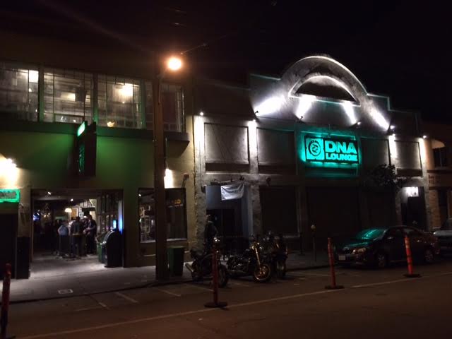 Podrobnosti Věcí: Review: DNA Lounge - San Francisco [10/10 A.S.]