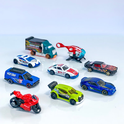 PRODUCT REVIEW: HOT WHEELS CARS - PERFECT FOR THE KIDS' ADVENT CALENDAR ...