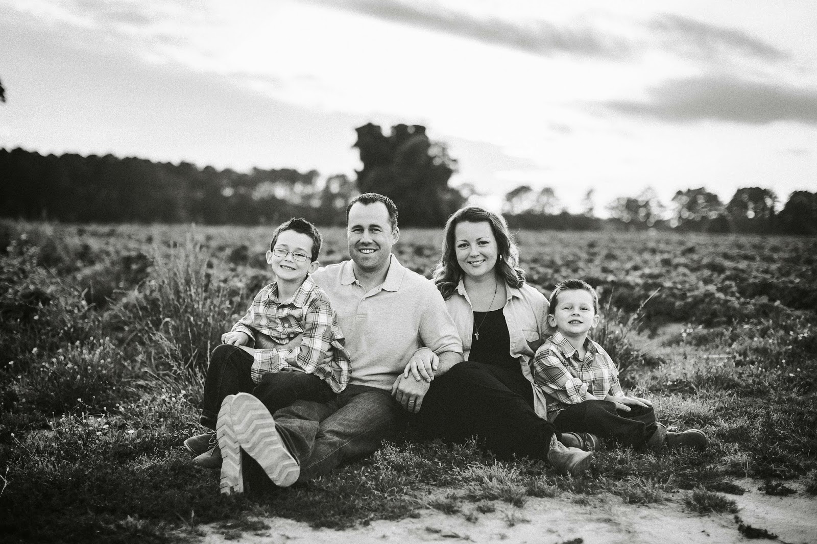 The Domestic Doozie: Family Pictures!!!