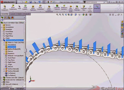 How to model a chain assembly in SolidWorks using a curve driven ...