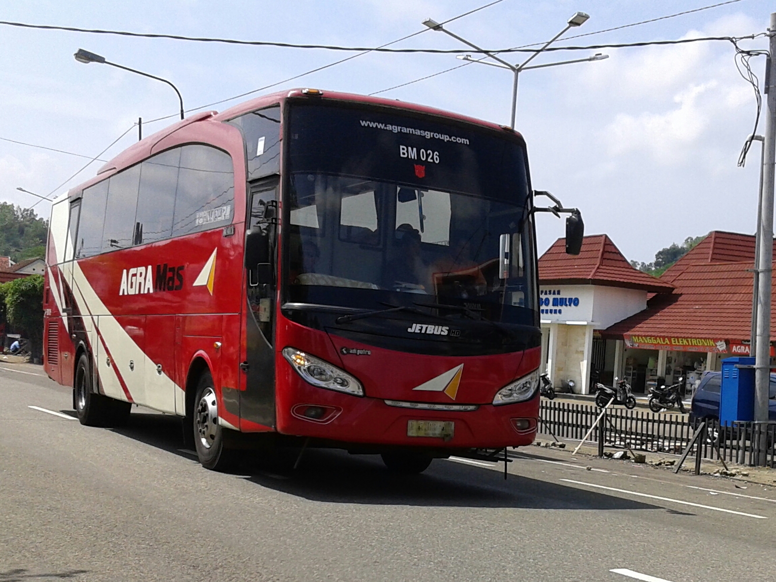 Caper Touring "One Stop Journey": Po. AGRA MAS Bus Malam Series