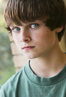 (MM#2) The Host by Stephenie Meyer | Zone Out Mode | Your Young Adult Site