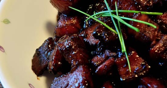 Rumbling Tummy: Red Braised Pork Belly (红烧肉)