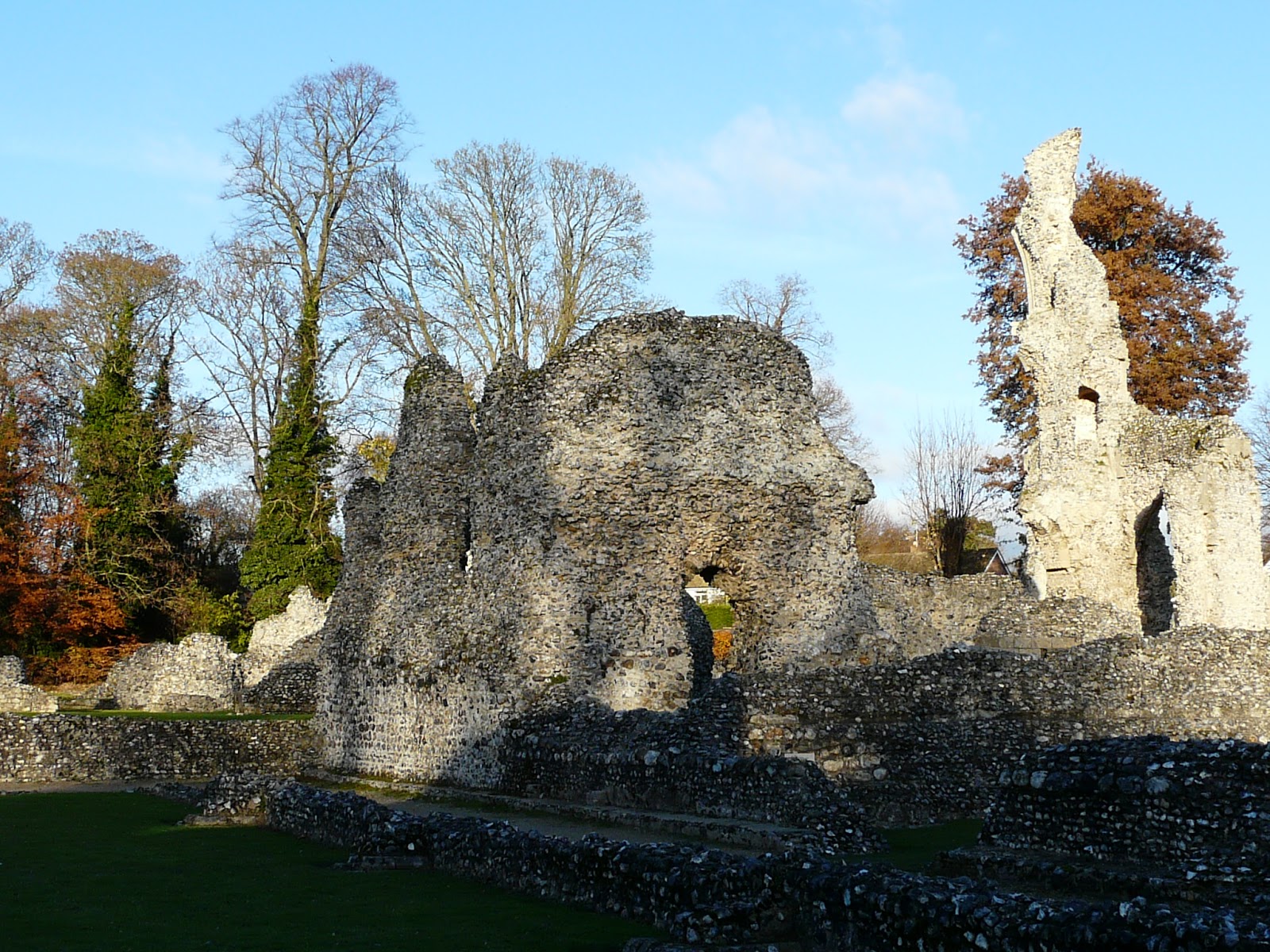 Cindy's Snaps: Thetford Priory, Nunnery Lakes Nature Reserve and ...