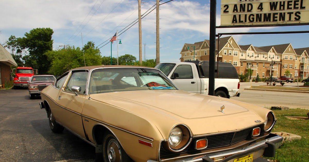 OLD PARKED CARS.: 1976 AMC Matador Barcelona.