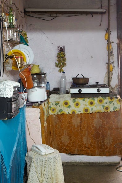 Introducing New Worlds With A Shrug: Insides: Cuban Kitchens