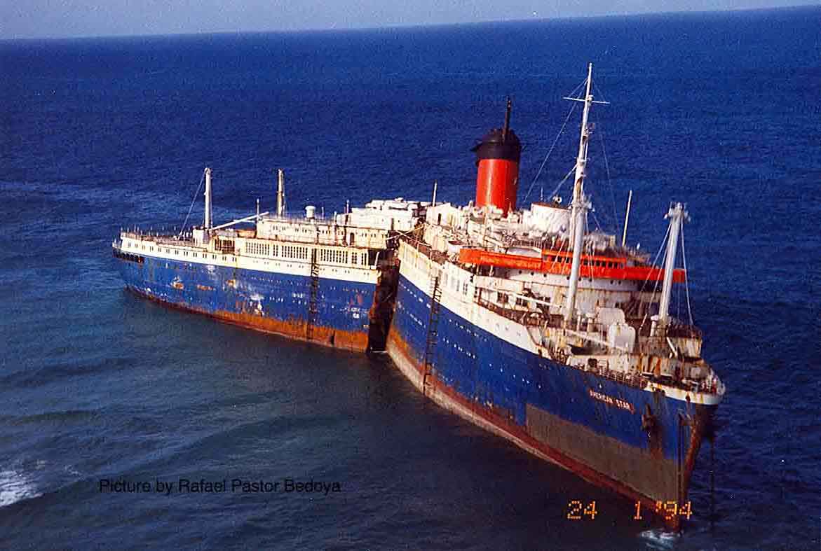 O Mar do Porto Santo: Paquete "SS America"