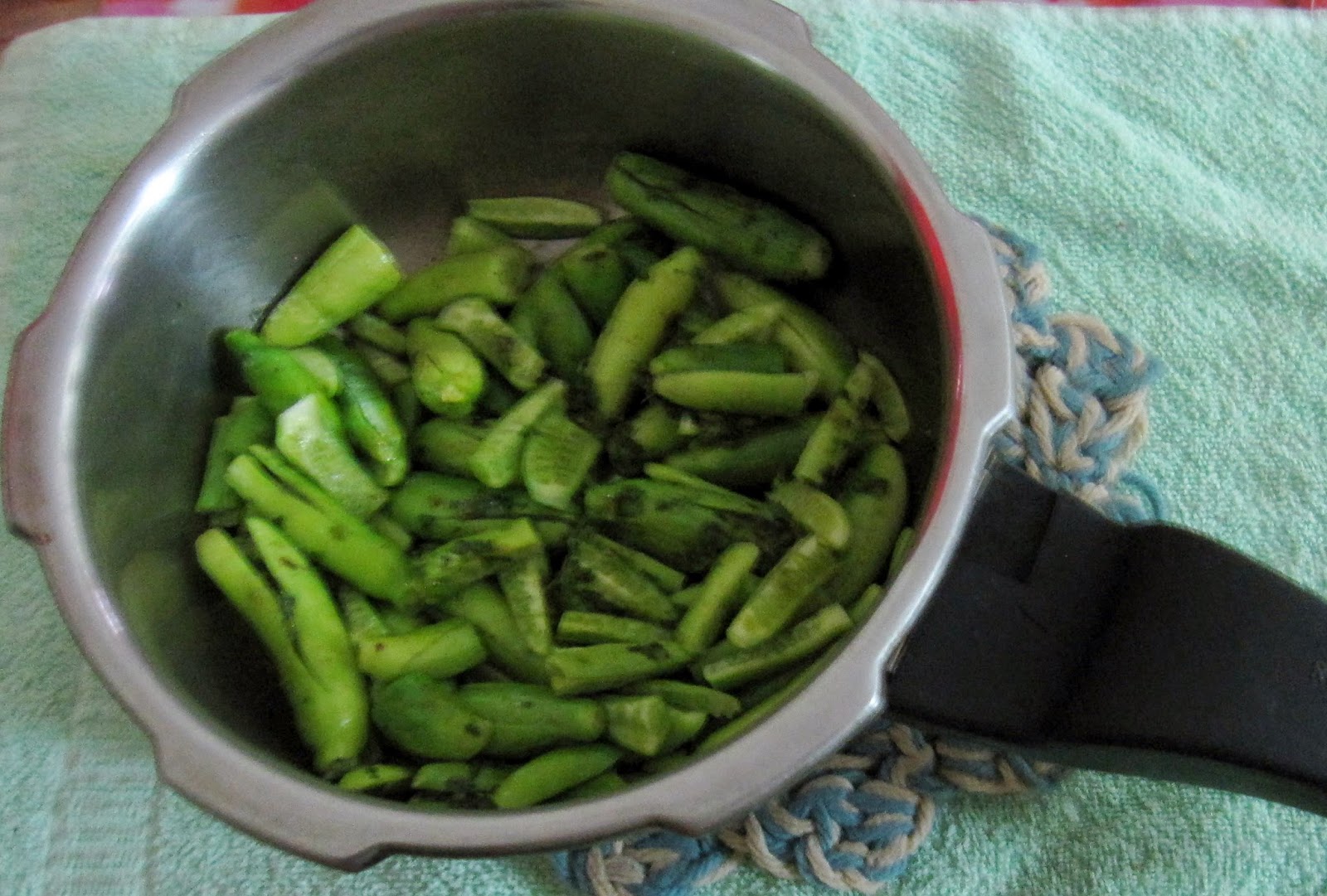 Sita's Ruchulu: Dondakaya kothimira karam kura