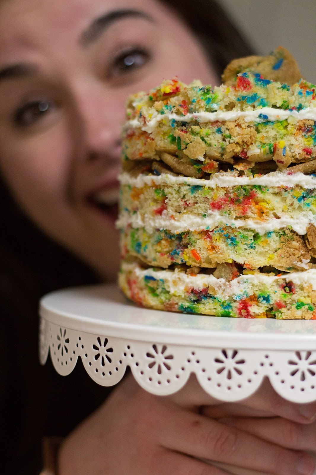 The Waiting Table: Hello! I brought cake!
